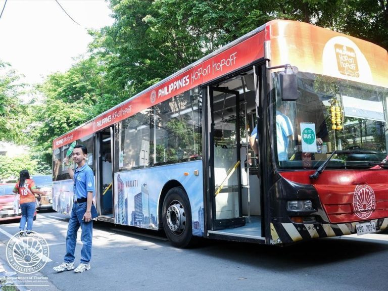 PH launches first hop-on hop-off bus tours – Philippines HoHo